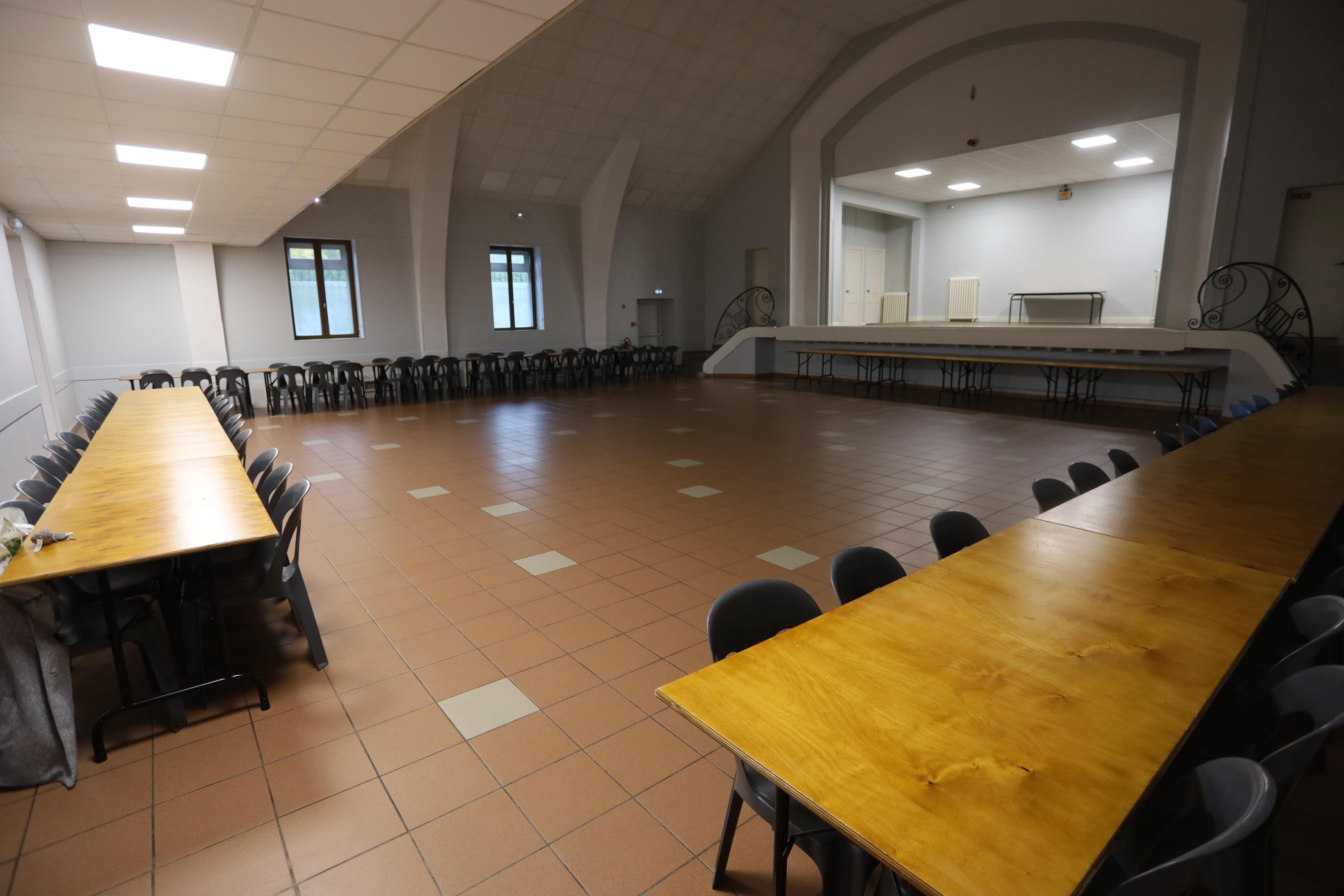 SALLE DES FÊTES DES CHEMINOTS (120 personnes) | Ville d'Avion